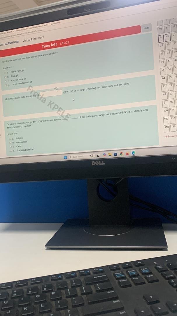 What is the standard font style and size for a formal letter? Select one..