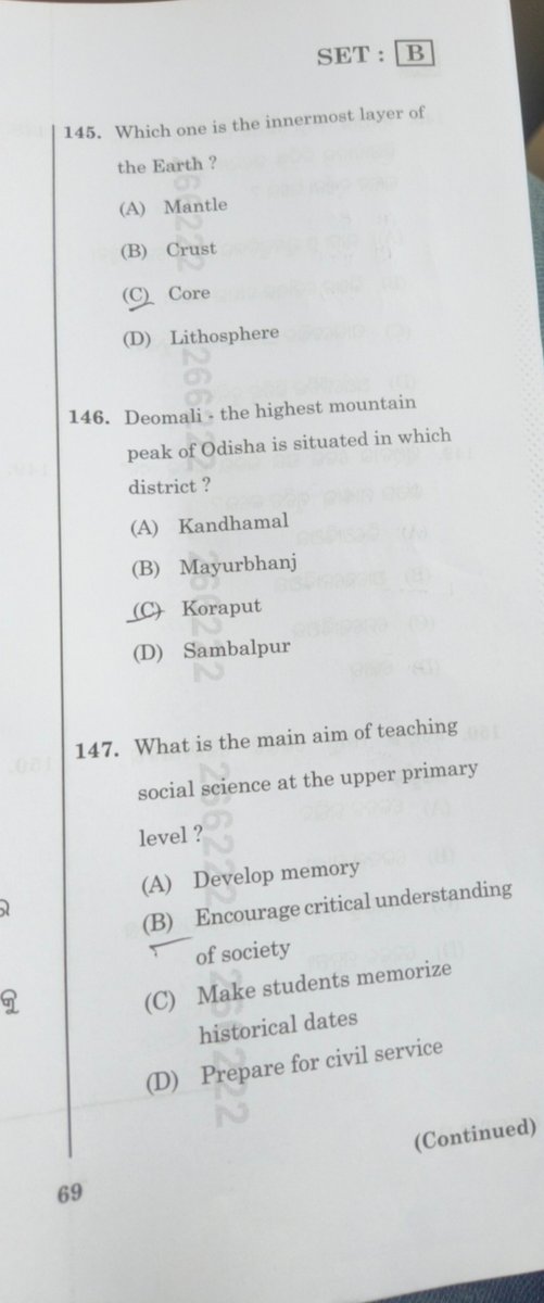 Which one is the innermost layer of the Earth? (A) Mantle (B) Crust (C) C..