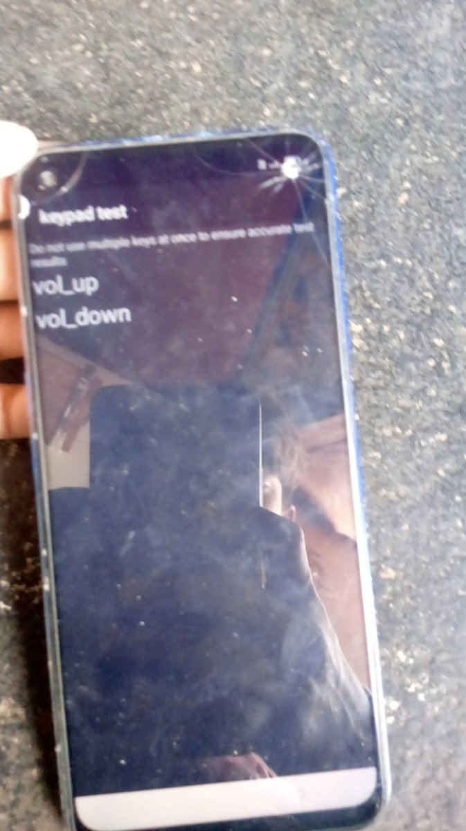 The image shows a phone screen with text that reads: "keypad test" "Do n..