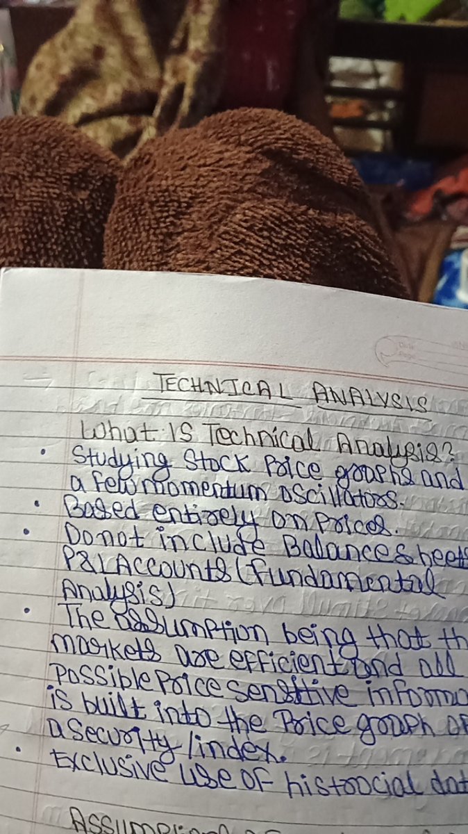 What is Technical Analysis? Studying Stock Price graphs and a few moment..