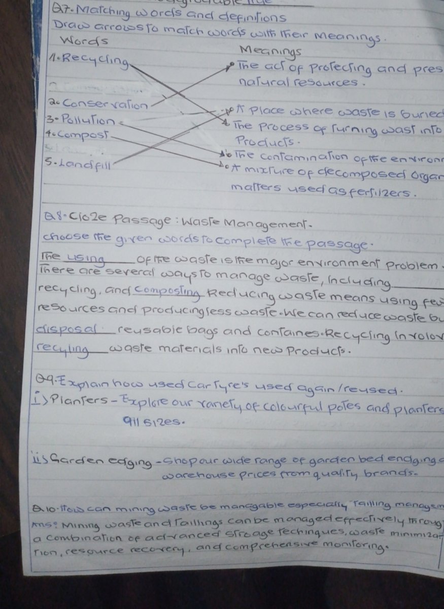 Q7. Matching words and definitions. Draw arrows to match words with their..