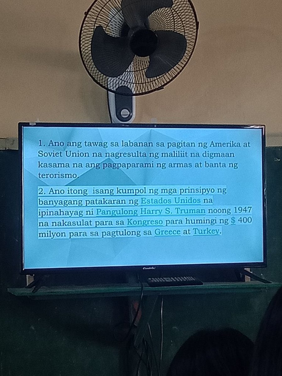 Ano ang tawag sa labanan sa pagitan ng Amerika at Soviet Union na nagresu..